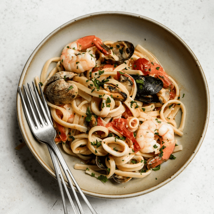 Italian Seafood Pasta (Scialatielli allo Scoglio) - Pina Bresciani