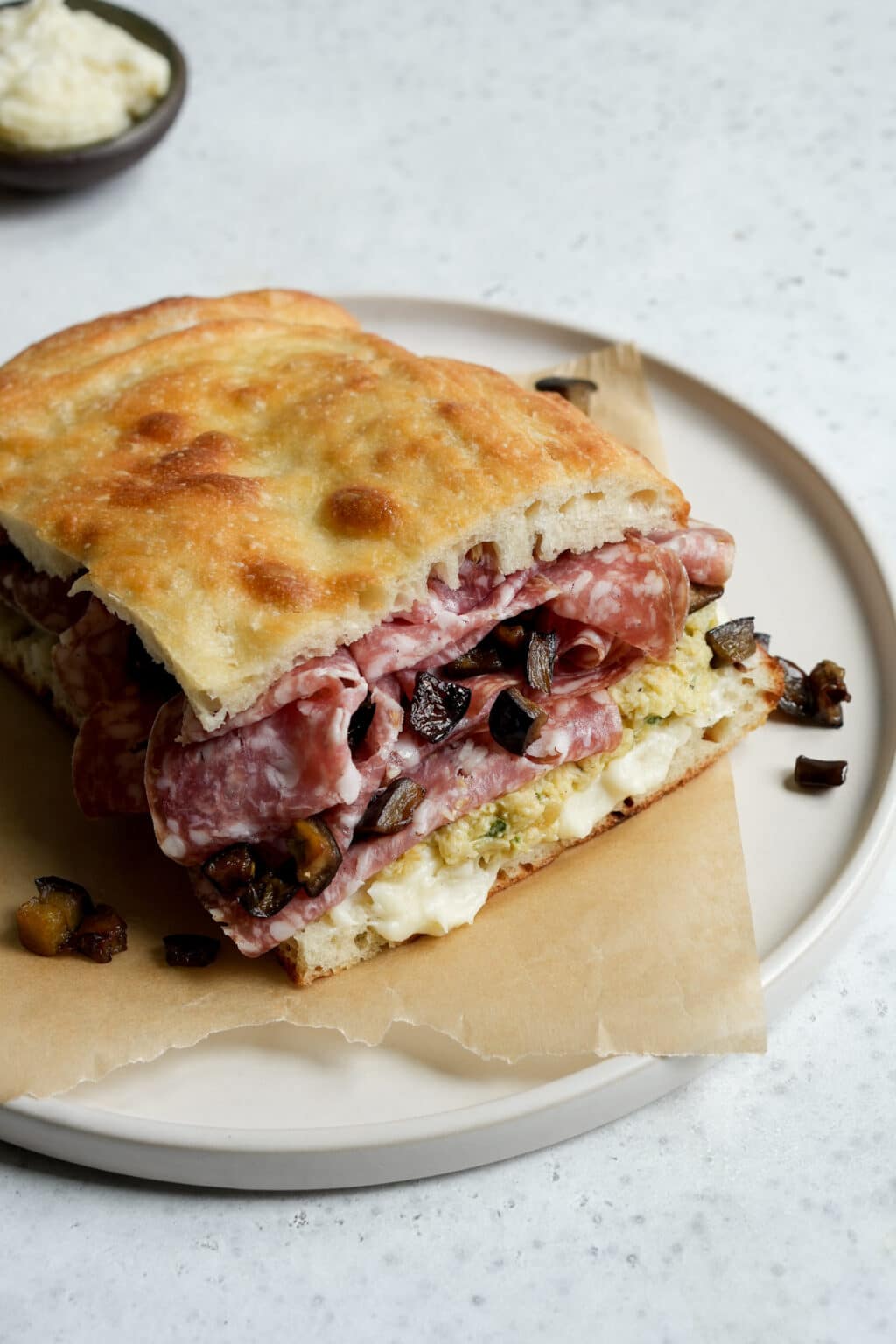 Delicious Salami Sandwich with Pecorino Cream and Artichokes - Pina ...